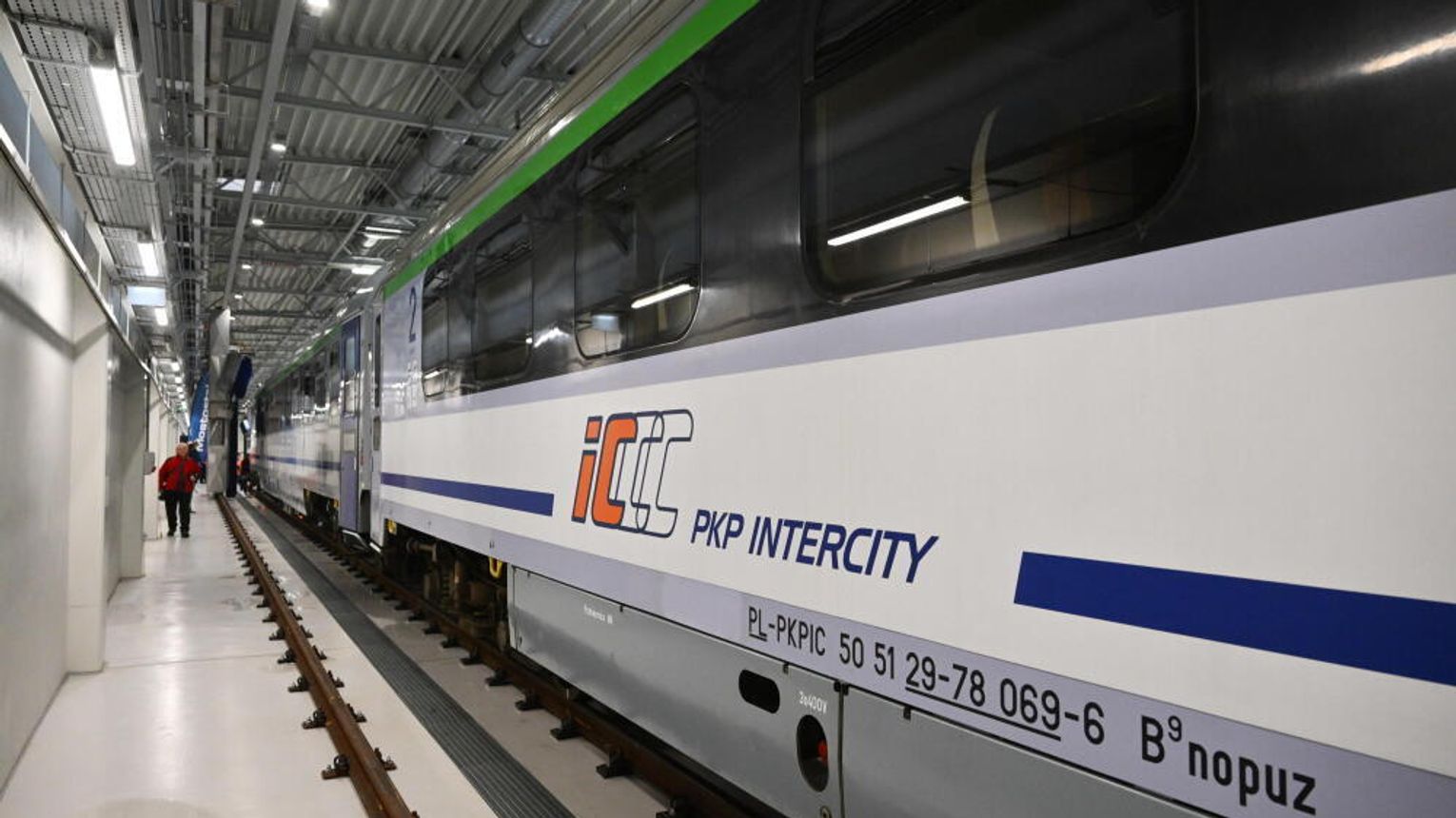 Od niedzieli nowy rozkład jazdy kolei, PKP Intercity zapowiada więcej połączeń i krótsze przejazdy